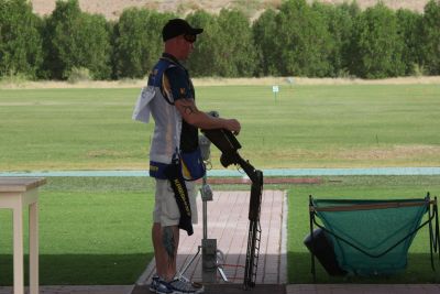 Andreas Löw Sechster im Doppeltrapwettbewerb in Al Ain